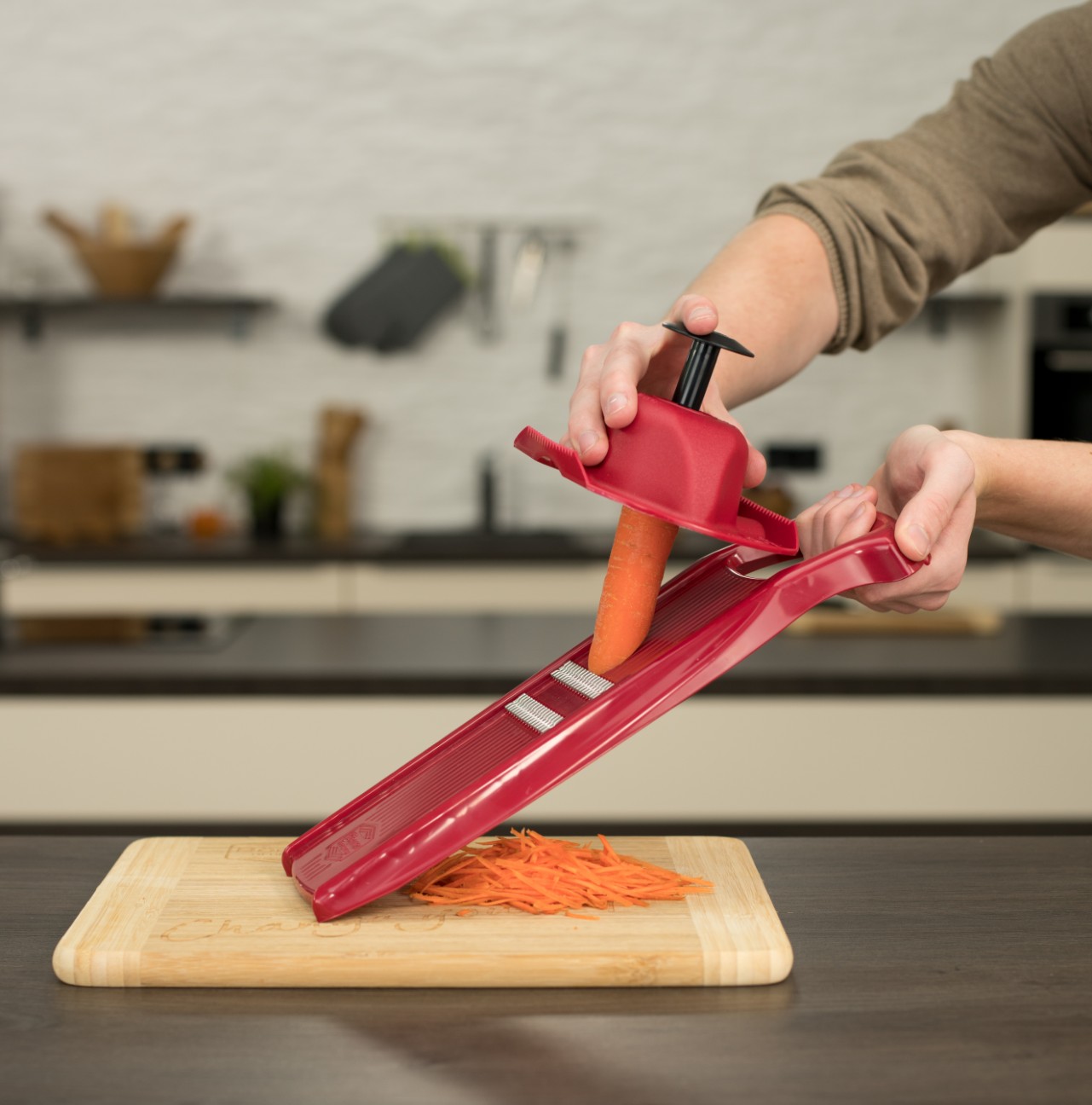 Food Appeal | קוצץ ג'וליאן BORNER ROKO אדום | כלי מטבח ואביזרים | קוצץ ...