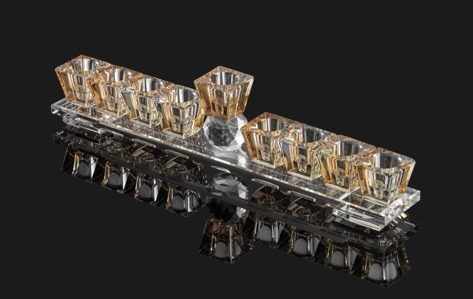 Food Appeal | חנוכיית קריסטל 7*28 ס''מ קנים מוזהבים מבית Food appeal